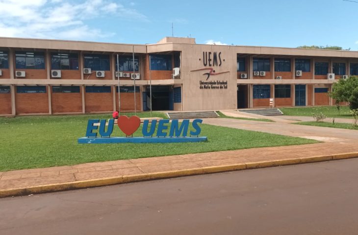 UEMS comemora 30 anos com legado de educação e formação profissional ...